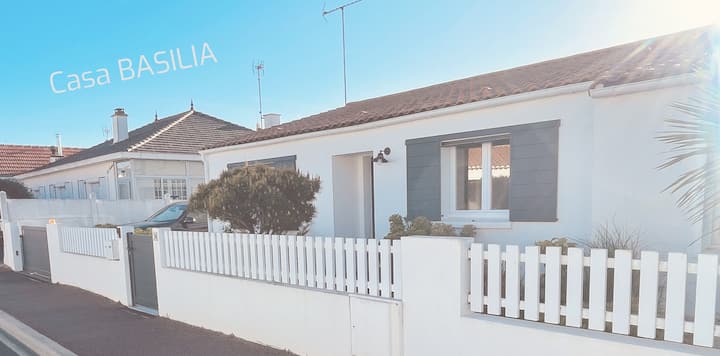"Casa Basilia"
Maison Au Coeur De Saint Gilles - Saint-Gilles-Croix-de-Vie