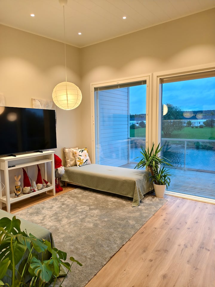 Aurora Lakeside House_luxury _4-6person - Rovaniemi