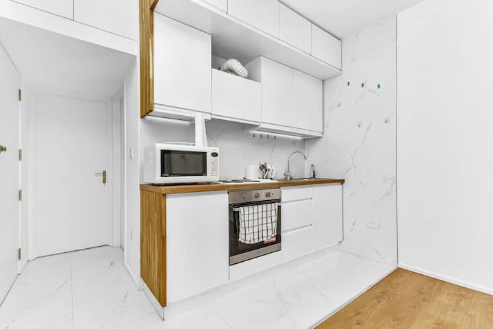 Lux 3 Bed - ライスリップ
