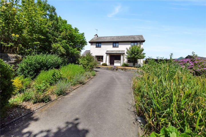 Perfect Location For A Touring Trip To North Devon - Barnstaple