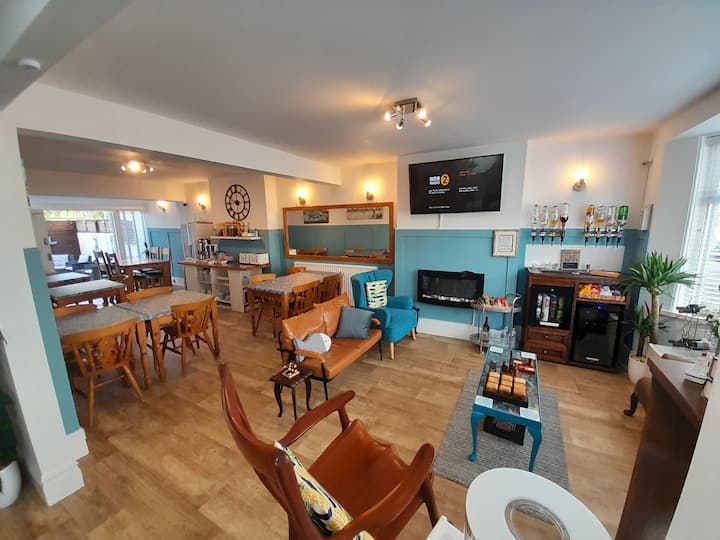 Torbay Guesthouse - Sleeps 18 - Entire Guesthouse - Paignton