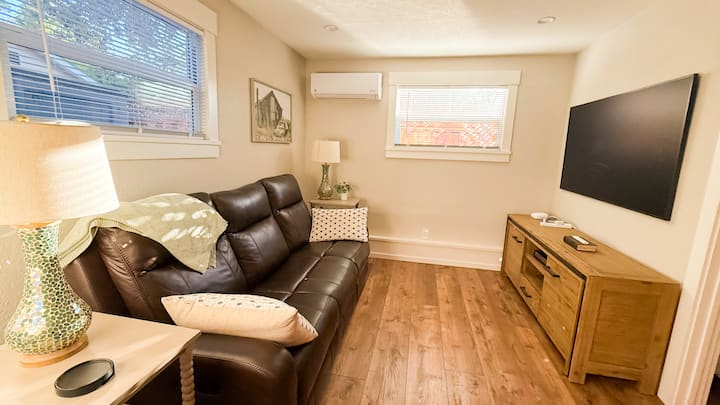 Bonifacio Oasis | Walk In Closet | Full Kitchen - Concord, CA