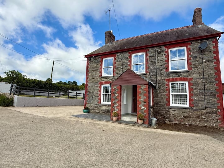 4 Bed In Cardigan (Oc-82766) - Cardigan