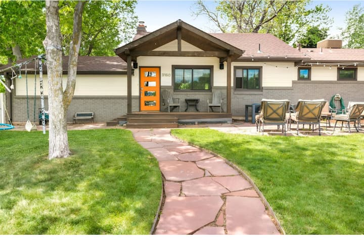 Modern North Boulder Retreat | Garden / Mnt Views - Boulder, CO