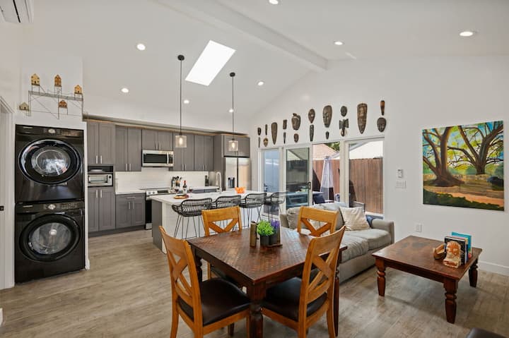 New Rustic Villa 2bd, 2ba Close To Everything! - Santa Barbara, CA