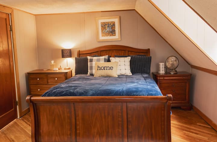 Aspen Room | Serene Retreat At Columbine - Silverton, CO