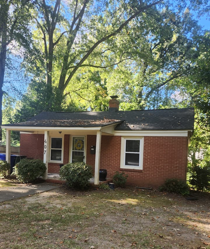The Cottage @ Knolls Nook! - Chapel Hill, NC