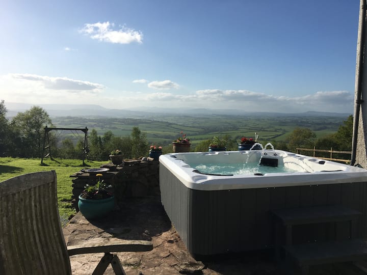 Bryn Haul House, Country Retreat W/hot Tub+parking - Chepstow