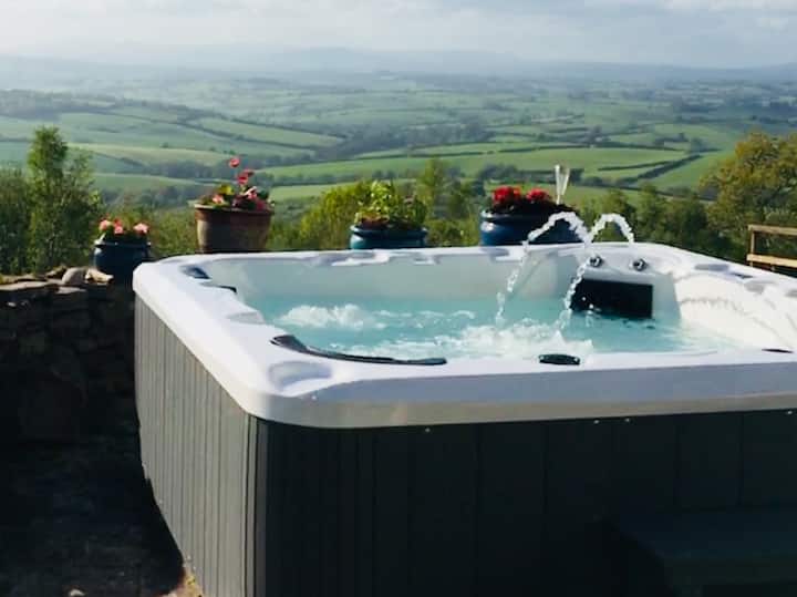 Bryn Haul House, Country Retreat W/hot Tub+parking - Chepstow