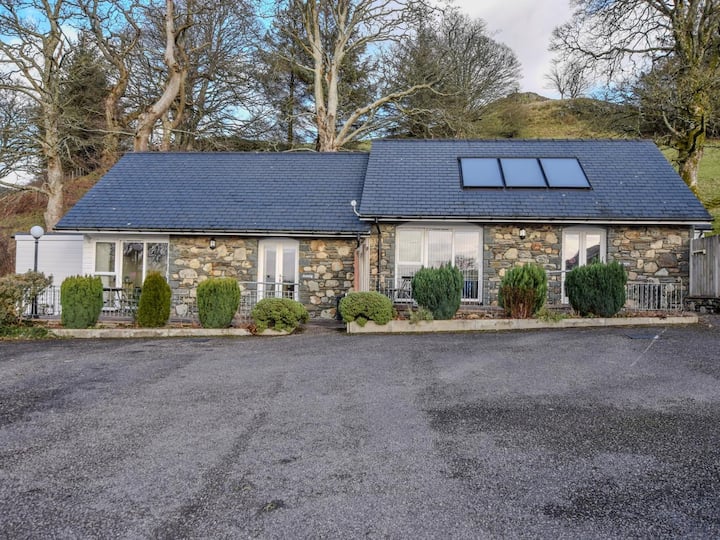 2 Bed In Bala (Oc-86964) - Bala