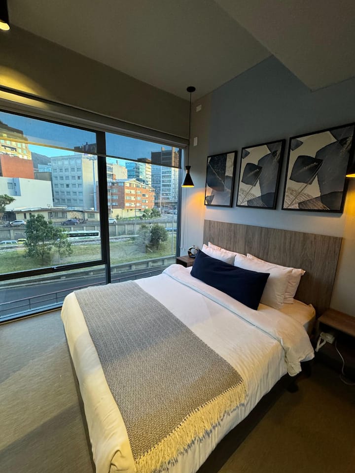 Luxury Studio Bogotá 93 | Pool, Spa, Gym & Views - Kolumbien