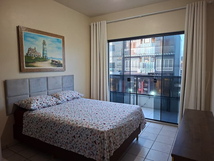 Apartamento De 2 Quartos No Centro De Imbituba - Imbituba