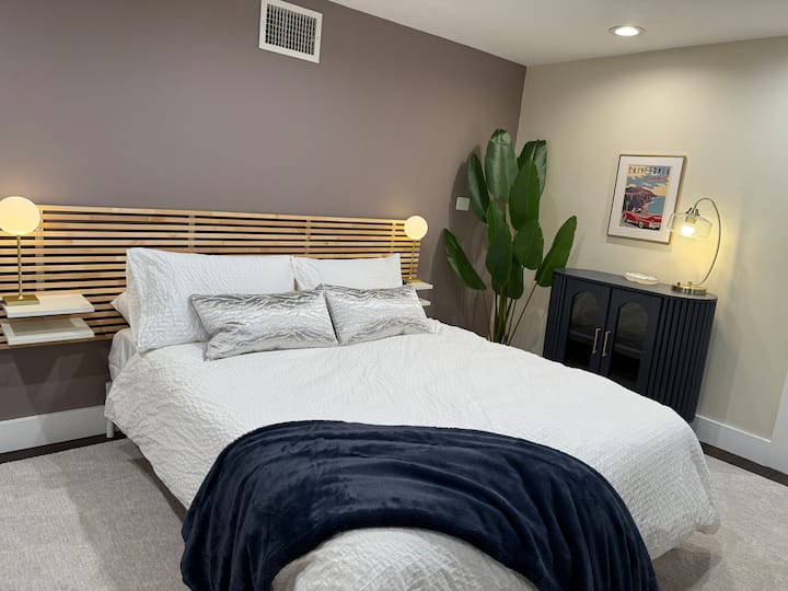 Private Getaway In Studio City Hills~ Universal - Burbank, CA