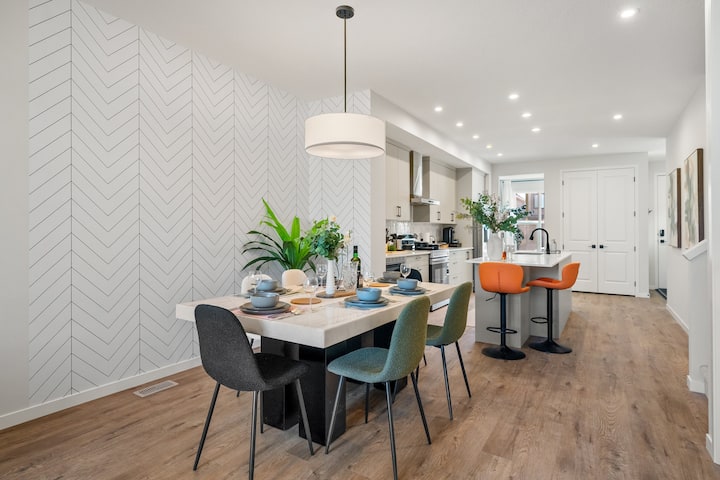 New Modern 5br|3.5ba Home|arcade|nr Banff|sleep10 - Calaway Park