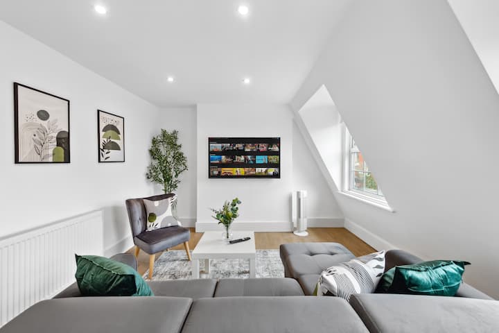 Top-floor 1-bedroom In Marylebone 1 Min To Station - Royal Botanic Gardens, Kew