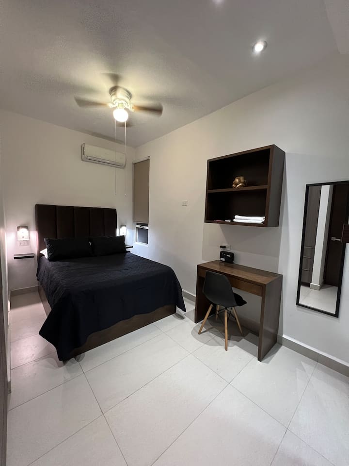 Práctico Depto. Cerca A Consulado Americano - Santa Catarina, México