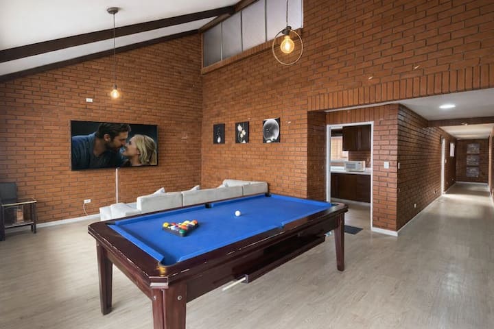 [Xl Apartment] 1 Min Parque Calderón+free Wi-fi - Cuenca