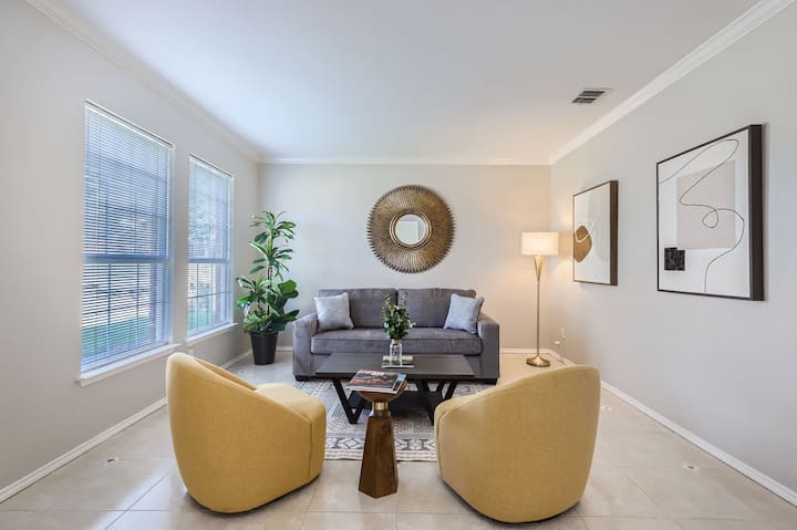 New! Charming Leicester Getaway – Carrollton - Carrollton, TX