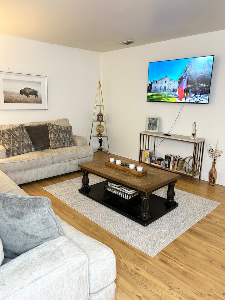 Bright & Cozy 2-bedroom Apartment-san Antonio - Alamo Heights, TX