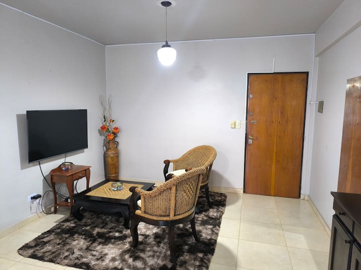 Amplio Departamento Y Excelente Ubicación - Argentina