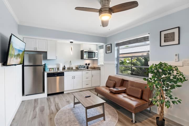 Treasure Island Gem | Waterfront Heated Pool, Dock - Treasure Island, FL