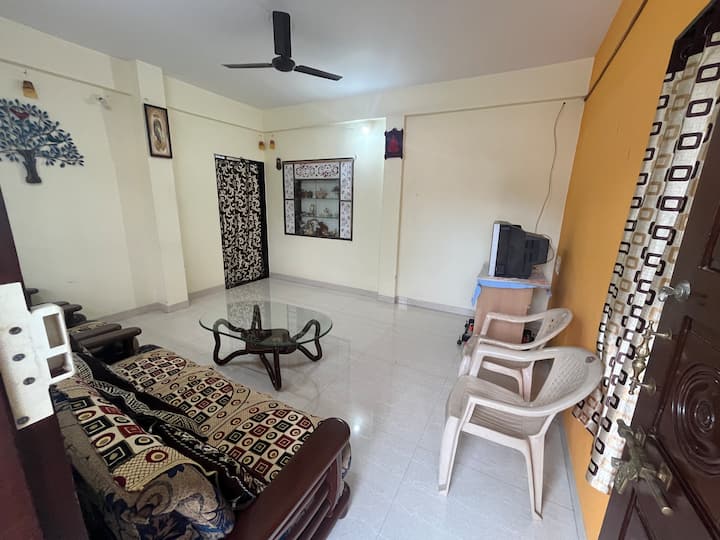 Spacious 1bhk Homestay Near Mahalakshmi Temple - Kolhapur