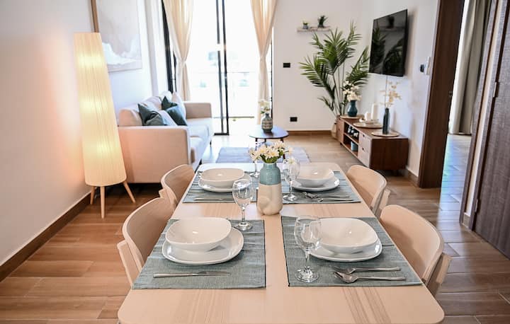 Sunny 2br Downtown Retreat - Walk Everywhere! - Punta Cana