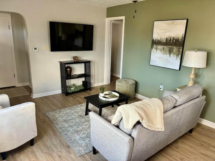 The Evergreen Lodge - Erie, PA