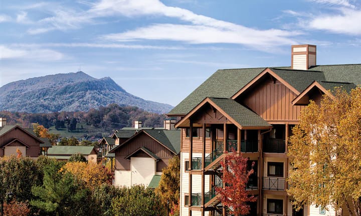 Beautiful 2 Bedroom At Smoky Mountains Resort - Sevierville