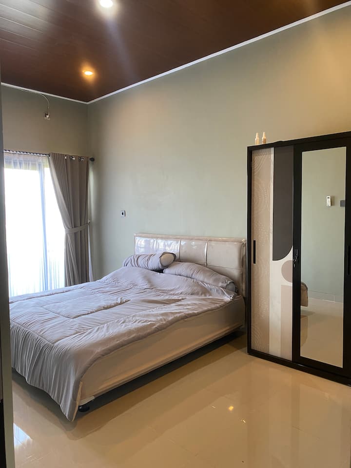 Home Stay Avner Residence
Properti Dengan 2 Kamar - Semarang
