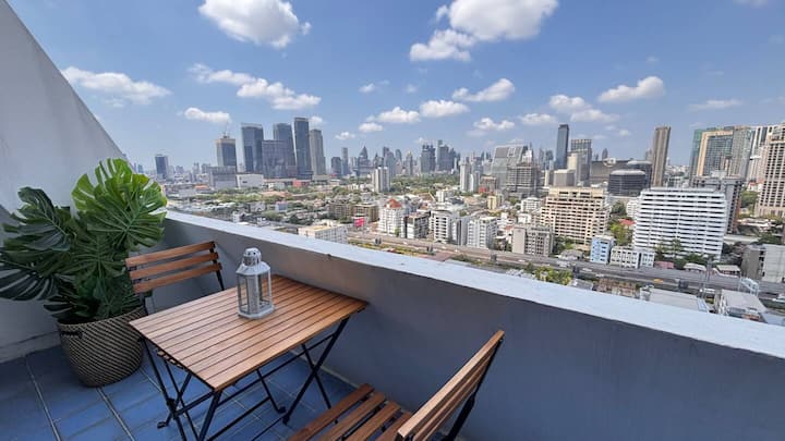 Entire Condo In Nana, Bangkok - Bangkok