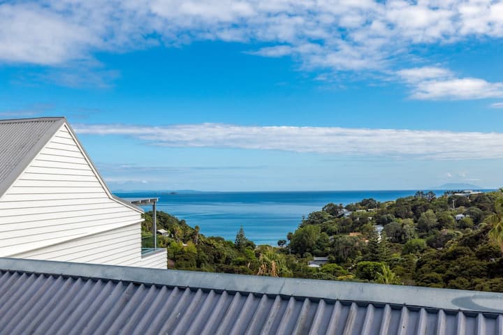 Accessible Palm Beach Chalet - Waiheke Island