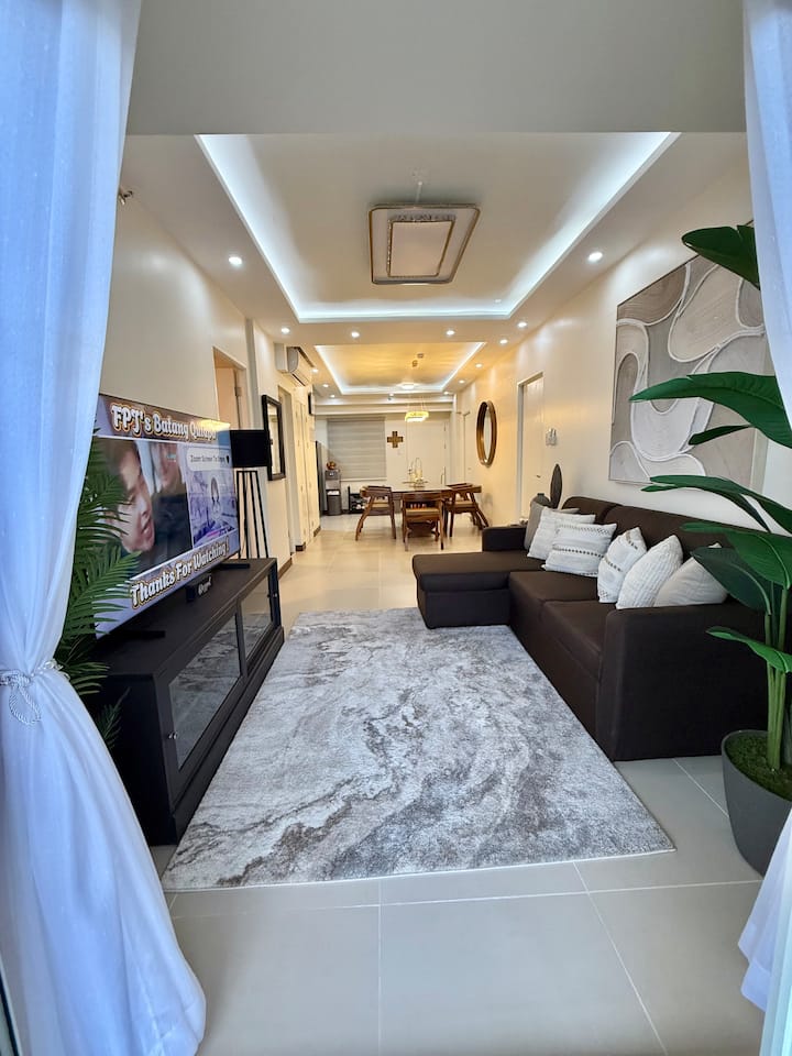 Urban Skyline Suite 3br Mountain View Free Parking - Taguig