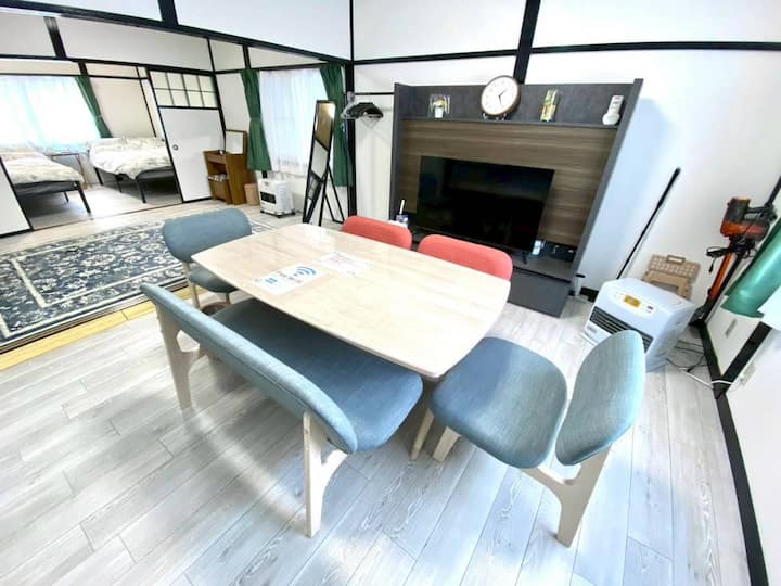 1階貸切｜無料駐車場2台｜青森駅3km｜広々リビング｜家族旅行に最適 - Aomori