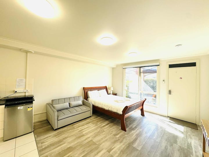 Budget Family Studio - Free Parking & Walk To Shop - Notting Hill