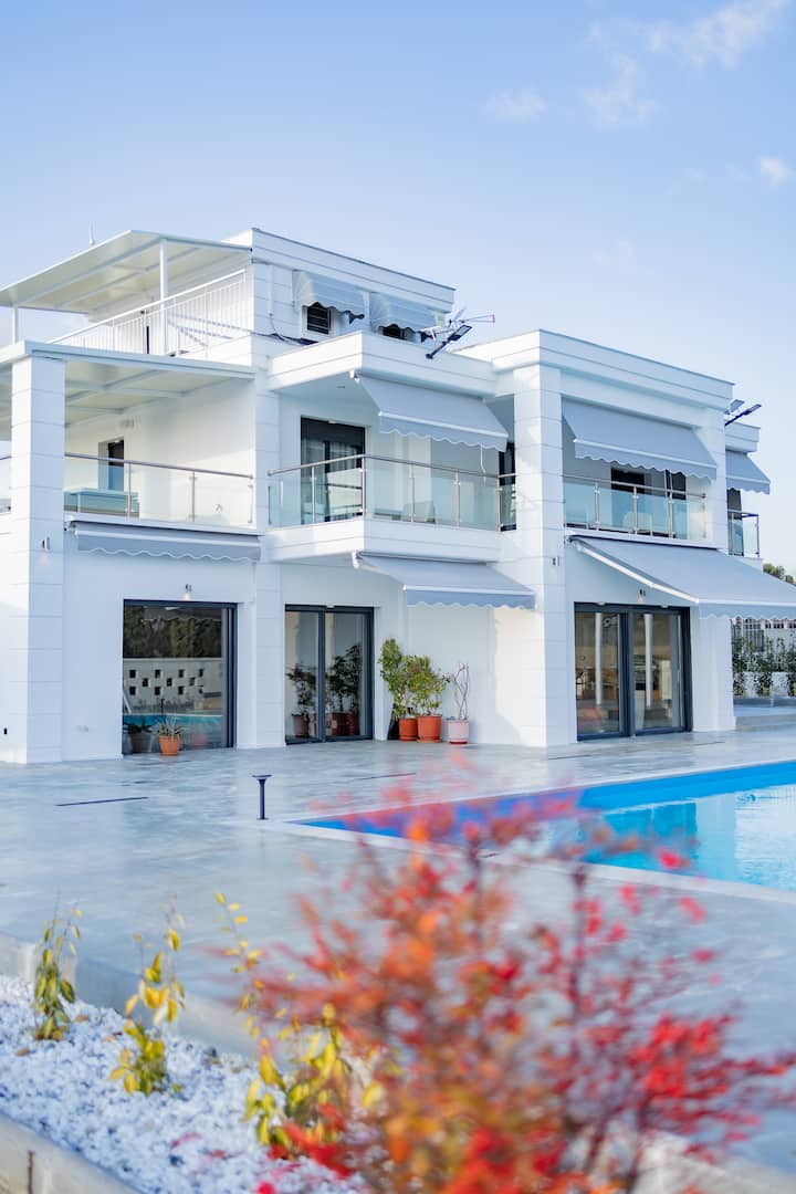 Thessprivepool - Grèce