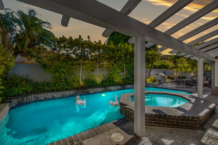 Seascape Estate | Steps To Harbor Beach | Pool/spa - Huntington Beach, CA