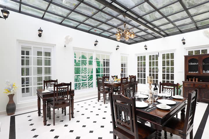 Stayvista At Forktail | 5bhk Pool Villa, Kalimpong - Lava