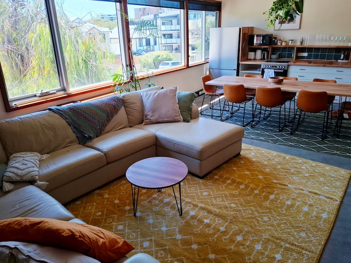 Group Sanctuary Between River And Sea - Perth