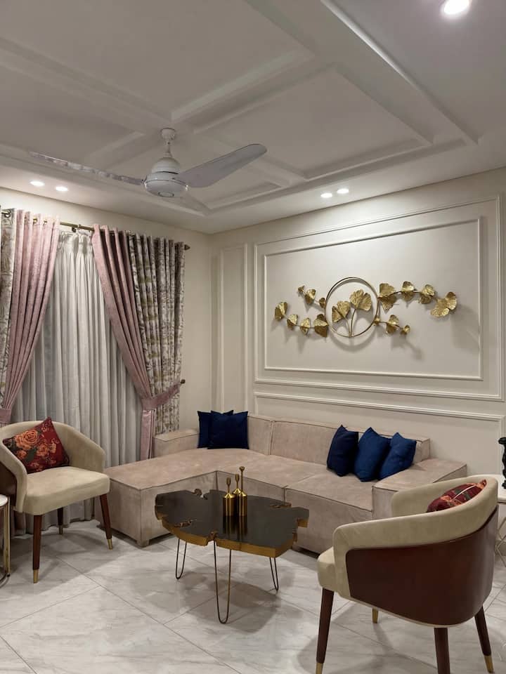 Ismails Cottage Faisalabad /2 Bhk/ground Floor - Pakistan