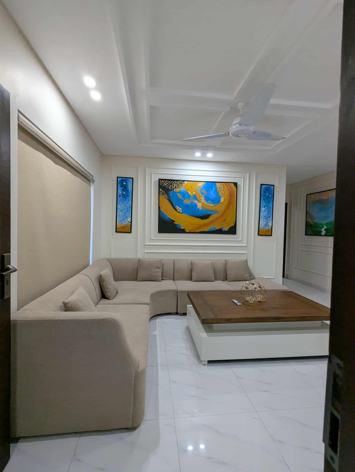 Cozy 1 BHK |Fast Wi-Fi |Safe|Near Trafalgar Square - Apartments for ...
