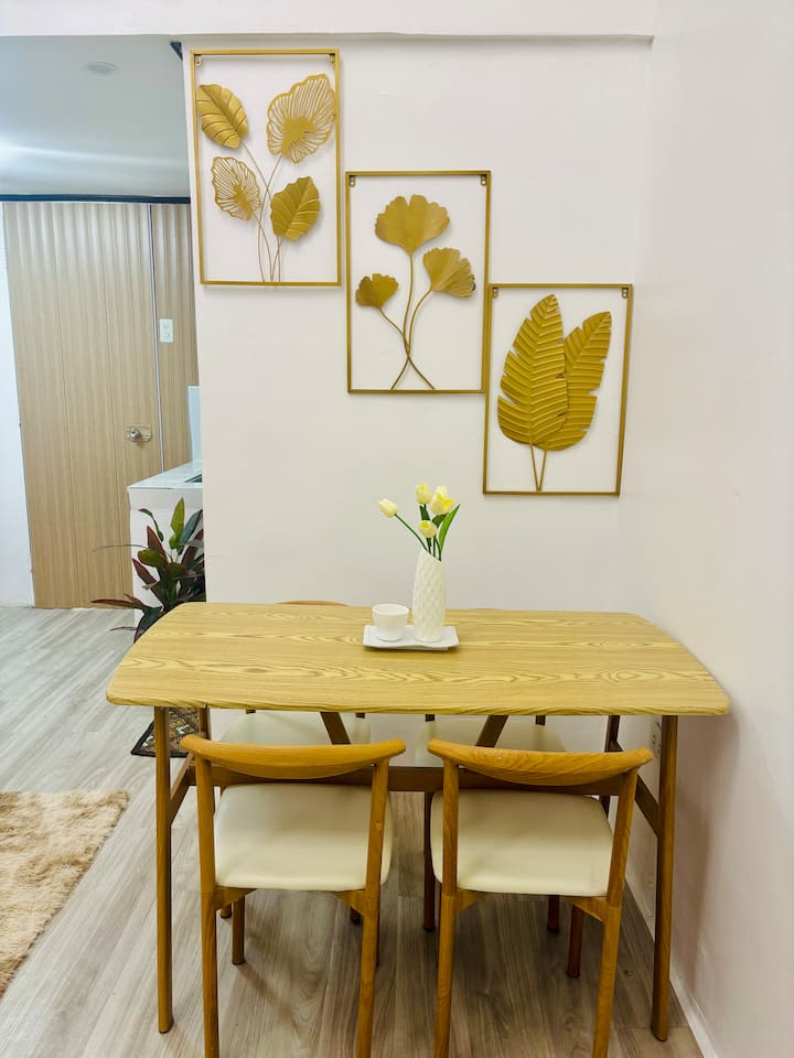 Fast Wi-fi | Netflix | Minimalist - Hiraya (Lipa) - Lipa