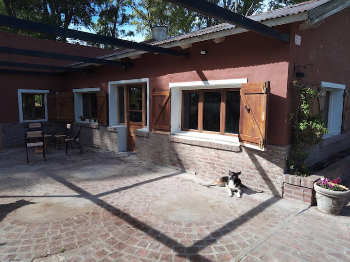 La Tomasa, Casa De Campo,
Relax & Naturaleza - Olavarría