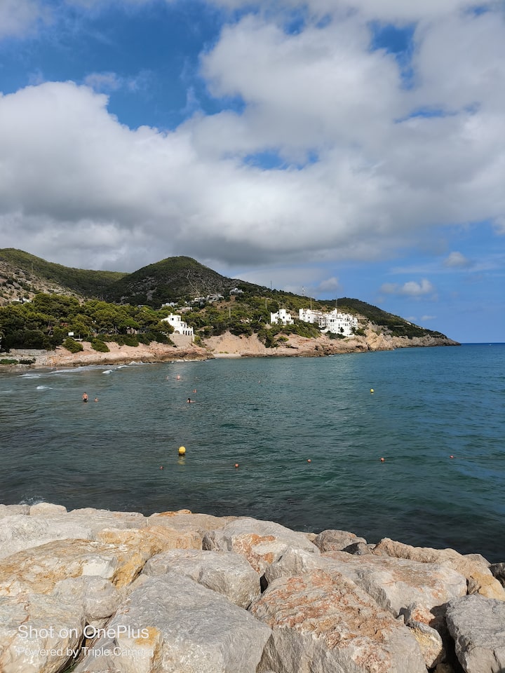 Kuky Beach Sitges - Sitges