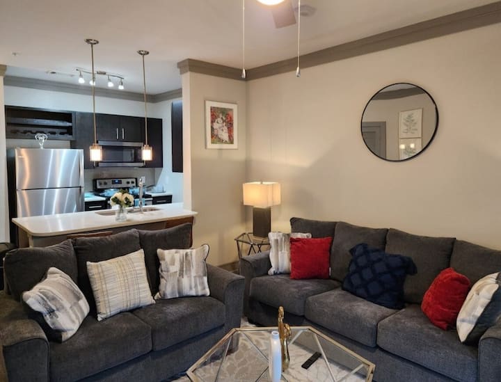 Delight And Vibe In Frisco - Little Elm, TX