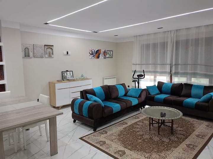 Suitable House T4 - وهران