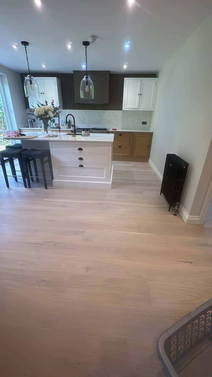 Beautiful Home In Pyrford - Woking