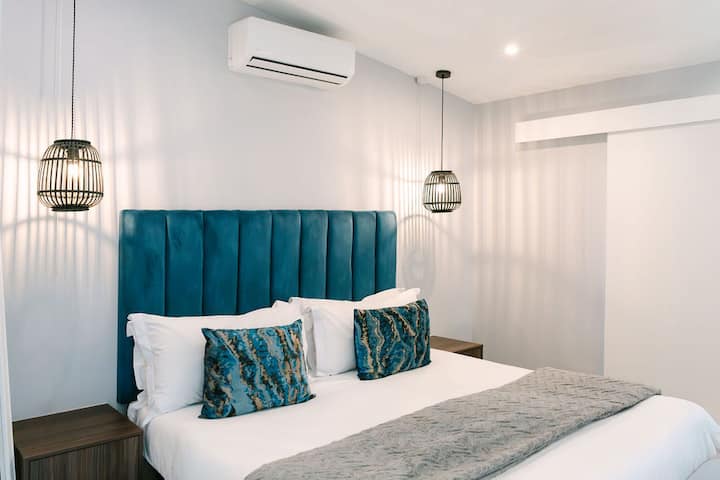 Modern Country Cottage | The Salene Cottage 4/5 - Stellenbosch