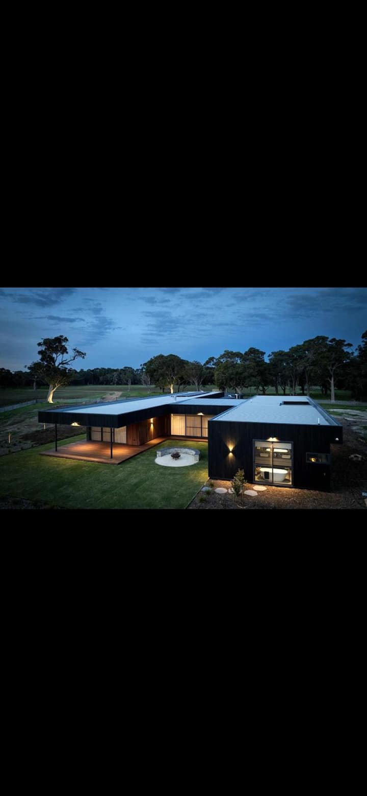 Wamo Shack - Yallingup