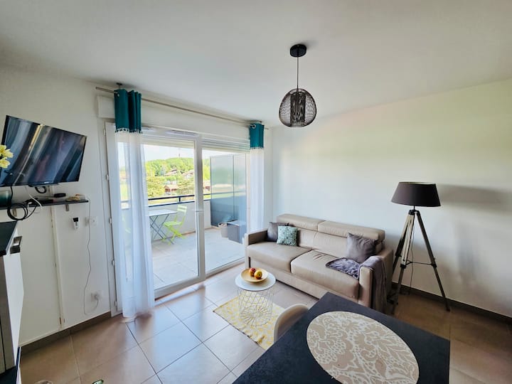 Studio Très Calme Avec Garage à 100m Frontière - Annemasse